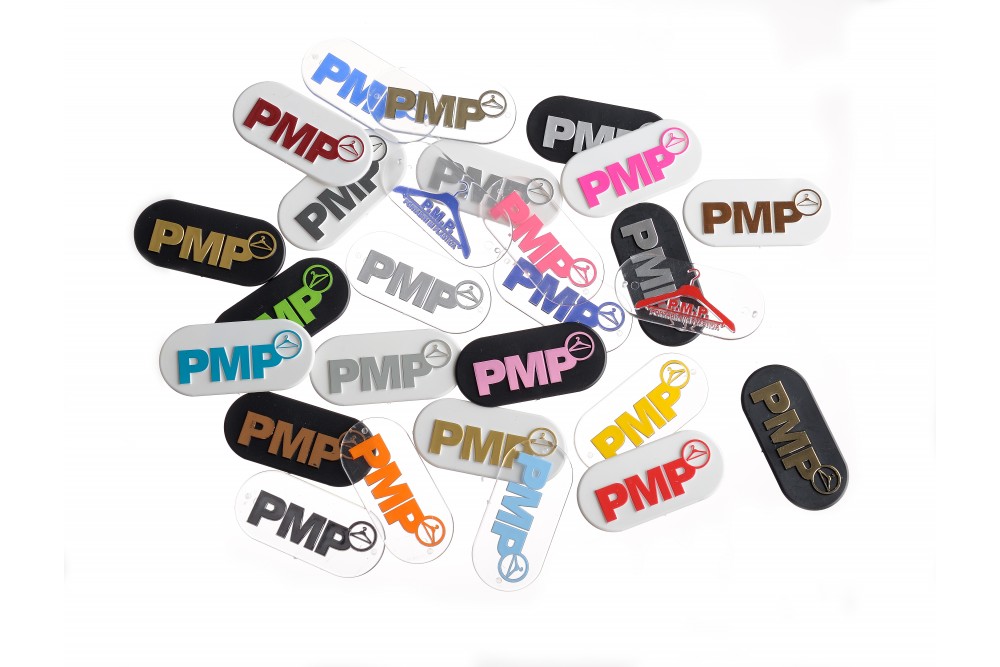 Pmp Hangers - ETICHETTA IN PLASTICA CON LOGO
